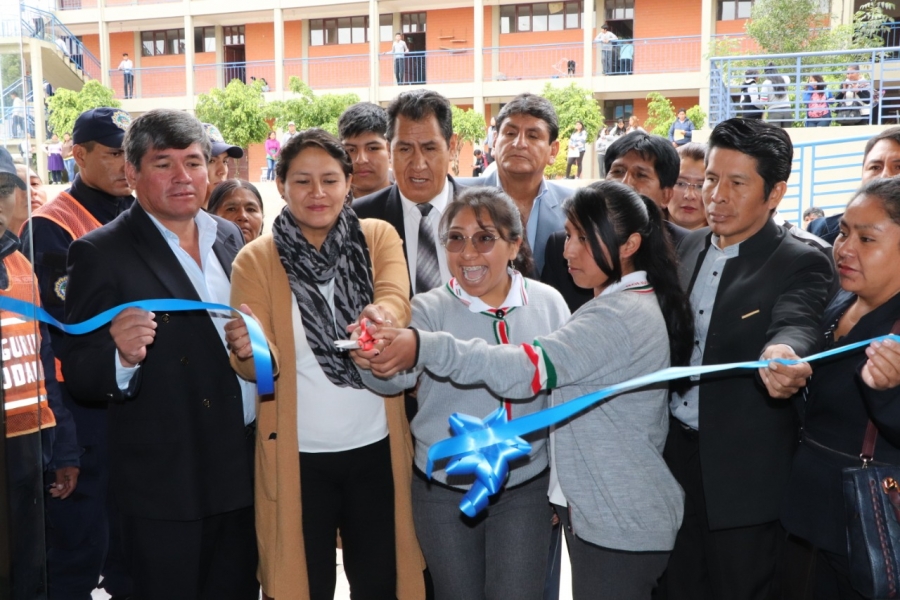 ALCALDESA INAUGURA EL AÑO ESCOLAR 2020 EN SACABA